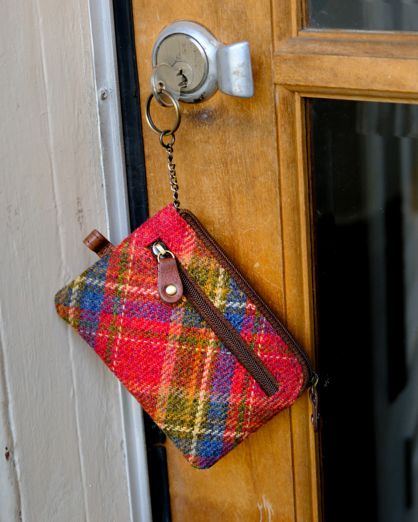 Leather Guild Tartan Leather Red & Tan Coin Purse - Heartbox